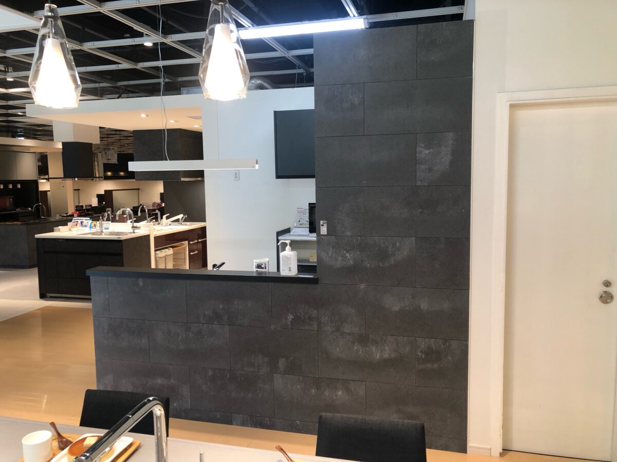 新しい「仕上げ材」SOLIDOの魅力に迫る！ | SHIAGE GALLERY - しあげギャラリー 福岡市のタイル・塗り壁材・塗り床材のショールーム | 上村建陶株式会社